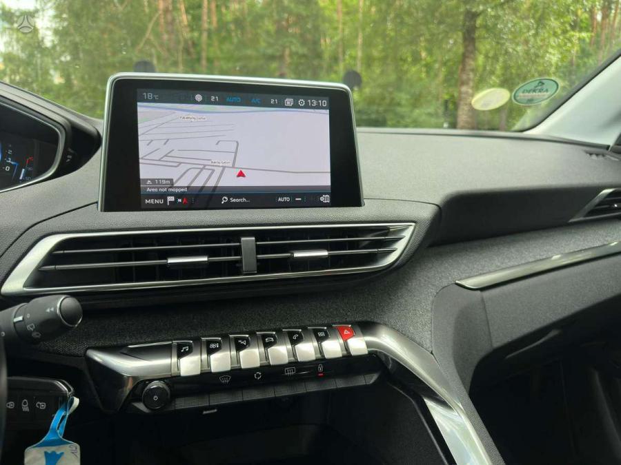 Balts Peugeot 5008 2017 Viļņa, ar dzinēja tilpumu 1.56 L un nobraukumu 252 tūkst. km par 10300 €, foto 22 vietnē AUTOMOTO.COM.LV
