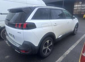 White Peugeot 5008 2018 in Taurage, with an engine capacity of 1.50 L and mileage of 215 thousand km for 11200 €, photo 3 on AUTOMOTO.COM.LV