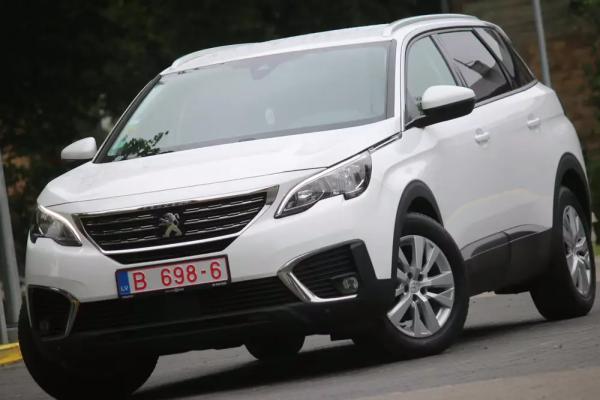 White Peugeot 5008 2018 in Riga, with an engine capacity of 1.50 L and mileage of 163 thousand km for 12690 €, photo 1 on AUTOMOTO.COM.LV