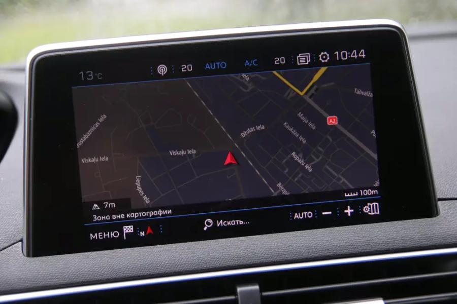 Balts Peugeot 5008 2018 Rīga, ar dzinēja tilpumu 1.50 L un nobraukumu 163 tūkst. km par 12690 €, foto 18 vietnē AUTOMOTO.COM.LV
