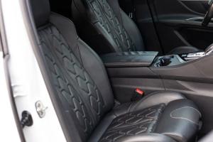 White Peugeot 5008 2018 in Riga, with an engine capacity of 1.60 L and mileage of 203 thousand km for 15995 €, photo 23 on AUTOMOTO.COM.LV