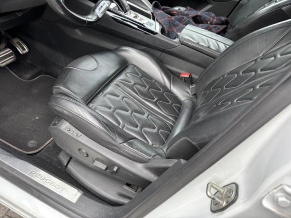 Balts Peugeot 5008 2018 Rīga, ar dzinēja tilpumu 1.60 L un nobraukumu 200 tūkst. km par 15995 €, foto 7 vietnē AUTOMOTO.COM.LV