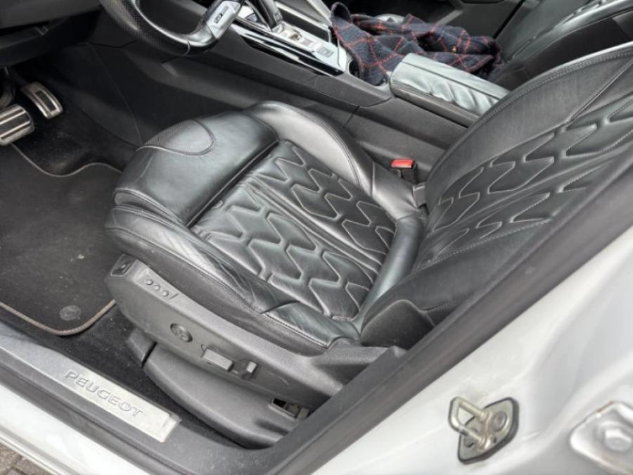 Balts Peugeot 5008 2018 Rīga, ar dzinēja tilpumu 1.60 L un nobraukumu 200 tūkst. km par 15995 €, foto 8 vietnē AUTOMOTO.COM.LV