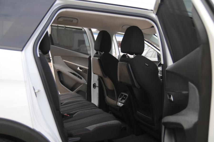 Balts Peugeot 5008 2018 Rīga, ar dzinēja tilpumu 1.50 L un nobraukumu 163 tūkst. km par 12990 €, foto 4 vietnē AUTOMOTO.COM.LV