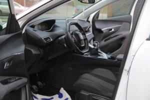 Balts Peugeot 5008 2018 Rīga, ar dzinēja tilpumu 1.50 L un nobraukumu 163 tūkst. km par 12990 €, foto 11 vietnē AUTOMOTO.COM.LV