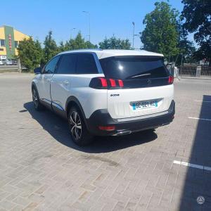 White Peugeot 5008 2018 in Taurage, with an engine capacity of 1.50 L and mileage of 178 thousand km for 11500 €, photo 7 on AUTOMOTO.COM.LV