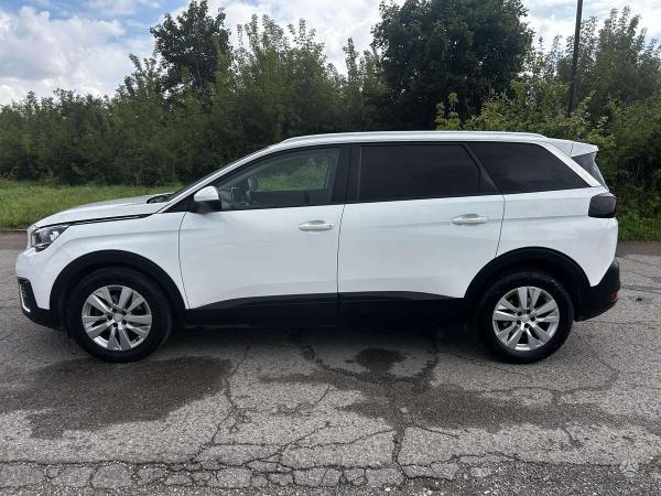 White Peugeot 5008 2018 in Panevezys, with an engine capacity of 1.56 L and mileage of 241 thousand km for 8400 €, photo 4 on AUTOMOTO.COM.LV