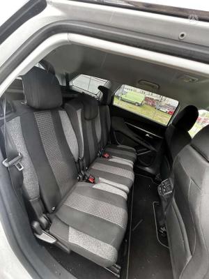 Balts Peugeot 5008 2018 Panevēža, ar dzinēja tilpumu 1.56 L un nobraukumu 241 tūkst. km par 8400 €, foto 12 vietnē AUTOMOTO.COM.LV