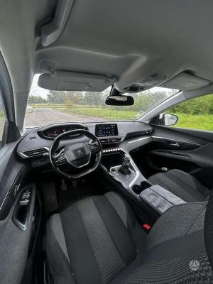 Balts Peugeot 5008 2018 Panevēža, ar dzinēja tilpumu 1.56 L un nobraukumu 241 tūkst. km par 8400 €, foto 14 vietnē AUTOMOTO.COM.LV