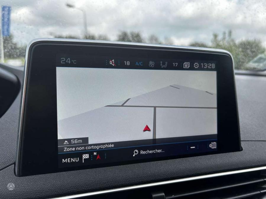 Balts Peugeot 5008 2018 Panevēža, ar dzinēja tilpumu 1.56 L un nobraukumu 241 tūkst. km par 8400 €, foto 16 vietnē AUTOMOTO.COM.LV