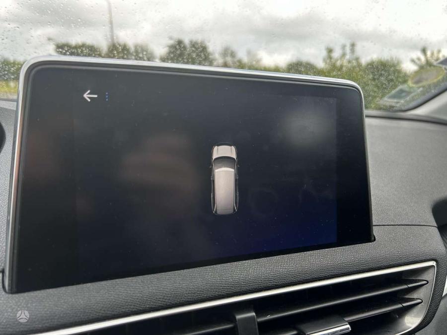 Balts Peugeot 5008 2018 Panevēža, ar dzinēja tilpumu 1.56 L un nobraukumu 241 tūkst. km par 8400 €, foto 17 vietnē AUTOMOTO.COM.LV