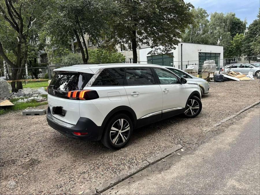Balts Peugeot 5008 2018 Kauņa, ar dzinēja tilpumu 1.56 L un nobraukumu 200 tūkst. km par 9600 €, foto 5 vietnē AUTOMOTO.COM.LV