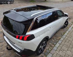 White Peugeot 5008 2019 in Jelgava, with an engine capacity of 1.50 L and mileage of 233 thousand km for 13250 €, photo 3 on AUTOMOTO.COM.LV