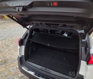 White Peugeot 5008 2019 in Jelgava, with an engine capacity of 1.50 L and mileage of 233 thousand km for 13250 €, photo 6 on AUTOMOTO.COM.LV