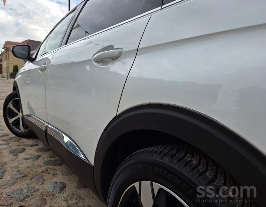White Peugeot 5008 2019 in Jelgava, with an engine capacity of 1.50 L and mileage of 233 thousand km for 13250 €, photo 13 on AUTOMOTO.COM.LV