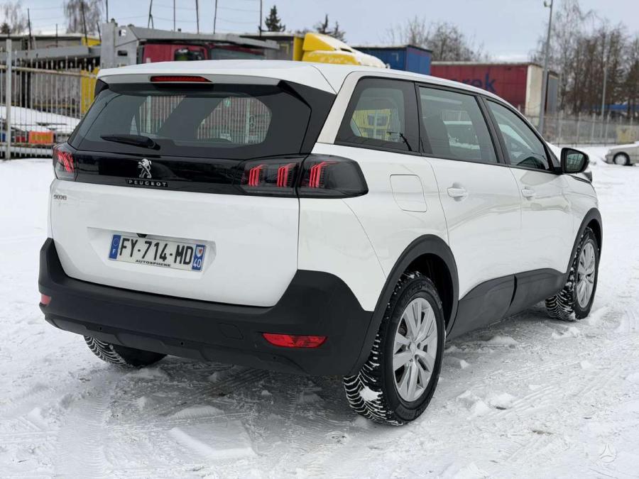 Balts Peugeot 5008 2021 Marijampole, ar dzinēja tilpumu 1.50 L un nobraukumu 179 tūkst. km par 15125 €, foto 5 vietnē AUTOMOTO.COM.LV