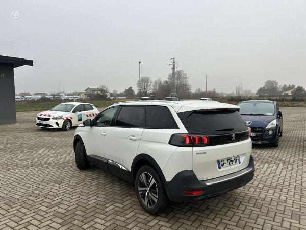 White Peugeot 5008 2022 in Taurage, with an engine capacity of 1.50 L and mileage of 145 thousand km for 17303 €, photo 5 on AUTOMOTO.COM.LV