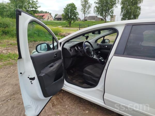 Белый Пежо 5008 2014 в Екабпилс, объемом двигателя 1.60 л и пробегом 317 тыс. км за 4450 €, фото 7 на AUTOMOTO.COM.LV
