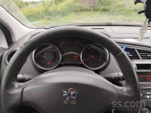Белый Пежо 5008 2014 в Екабпилс, объемом двигателя 1.60 л и пробегом 317 тыс. км за 4450 €, фото 9 на AUTOMOTO.COM.LV