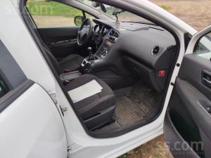 Белый Пежо 5008 2014 в Екабпилс, объемом двигателя 1.60 л и пробегом 317 тыс. км за 4450 €, фото 11 на AUTOMOTO.COM.LV