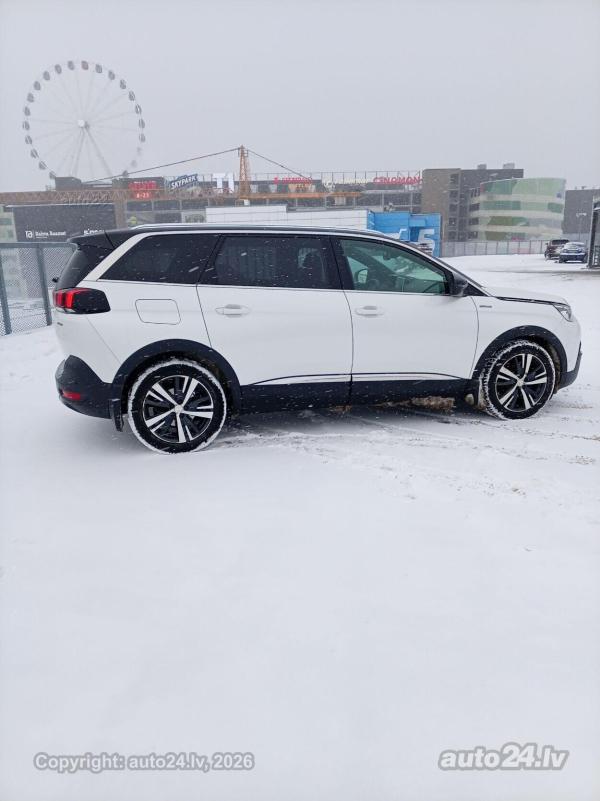 White Peugeot 5008 2018 in Tallinn, with an engine capacity of 1.60 L and mileage of 185 thousand km for 17500 €, photo 4 on AUTOMOTO.COM.LV