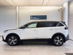 White Peugeot 5008 2018 in Tallinn, with an engine capacity of 1.60 L and mileage of 115 thousand km for 16900 €, photo 4 on AUTOMOTO.COM.LV