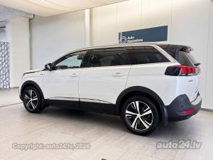 White Peugeot 5008 2018 in Tallinn, with an engine capacity of 1.60 L and mileage of 115 thousand km for 16900 €, photo 5 on AUTOMOTO.COM.LV