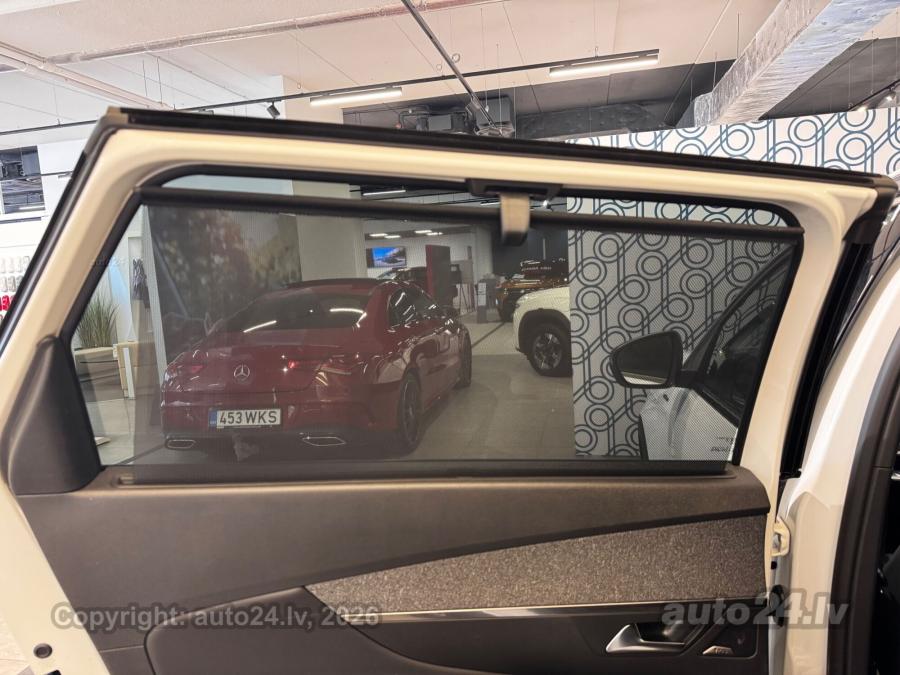 White Peugeot 5008 2018 in Tallinn, with an engine capacity of 1.60 L and mileage of 115 thousand km for 16900 €, photo 26 on AUTOMOTO.COM.LV