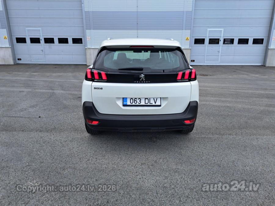 Balts Peugeot 5008 2018 Tallina, ar dzinēja tilpumu 2.00 L un nobraukumu 150 tūkst. km par 14950 €, foto 5 vietnē AUTOMOTO.COM.LV
