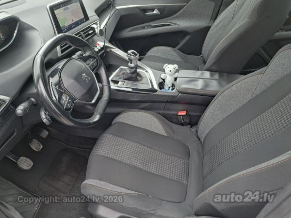 Balts Peugeot 5008 2018 Tallina, ar dzinēja tilpumu 2.00 L un nobraukumu 150 tūkst. km par 14950 €, foto 8 vietnē AUTOMOTO.COM.LV