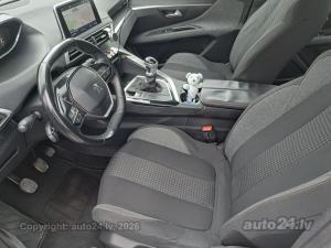 Balts Peugeot 5008 2018 Tallina, ar dzinēja tilpumu 2.00 L un nobraukumu 150 tūkst. km par 14950 €, foto 9 vietnē AUTOMOTO.COM.LV