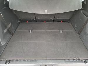 Balts Peugeot 5008 2018 Tallina, ar dzinēja tilpumu 2.00 L un nobraukumu 150 tūkst. km par 14950 €, foto 13 vietnē AUTOMOTO.COM.LV