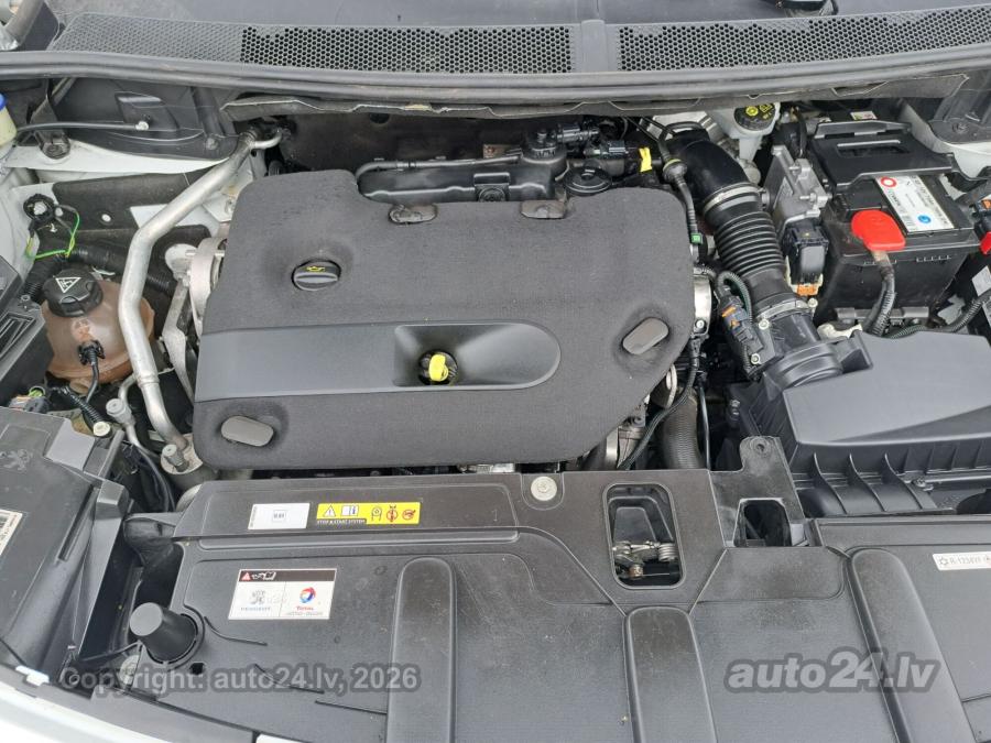 Balts Peugeot 5008 2018 Tallina, ar dzinēja tilpumu 2.00 L un nobraukumu 150 tūkst. km par 14950 €, foto 17 vietnē AUTOMOTO.COM.LV