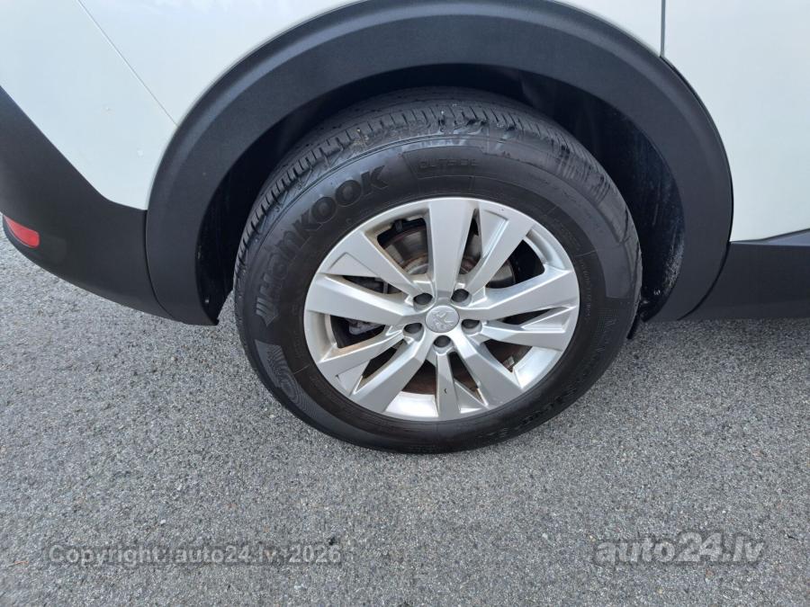 Balts Peugeot 5008 2018 Tallina, ar dzinēja tilpumu 2.00 L un nobraukumu 150 tūkst. km par 14950 €, foto 18 vietnē AUTOMOTO.COM.LV