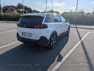 Balts Peugeot 5008 2018 Otepē, ar dzinēja tilpumu 1.20 L un nobraukumu 180 tūkst. km par 12000 €, foto 4 vietnē AUTOMOTO.COM.LV