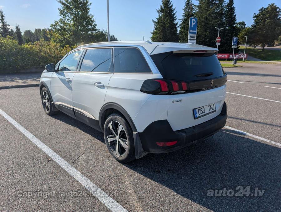 Balts Peugeot 5008 2018 Otepē, ar dzinēja tilpumu 1.20 L un nobraukumu 180 tūkst. km par 12000 €, foto 5 vietnē AUTOMOTO.COM.LV