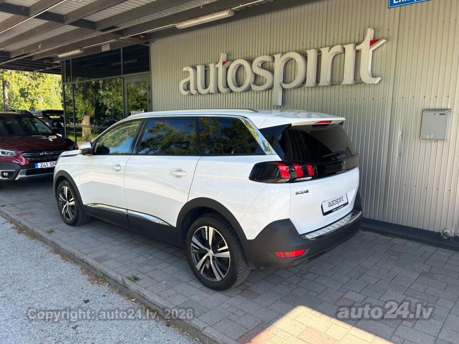 Balts Peugeot 5008 2020 Tallina, ar dzinēja tilpumu 1.20 L un nobraukumu 121 tūkst. km par 14490 €, foto 4 vietnē AUTOMOTO.COM.LV