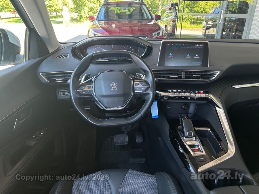 Balts Peugeot 5008 2020 Tallina, ar dzinēja tilpumu 1.20 L un nobraukumu 121 tūkst. km par 14490 €, foto 8 vietnē AUTOMOTO.COM.LV