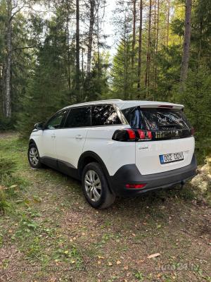 Balts Peugeot 5008 2020 Tallina, ar dzinēja tilpumu 1.20 L un nobraukumu 188 tūkst. km par 11100 €, foto  vietnē AUTOMOTO.COM.LV
