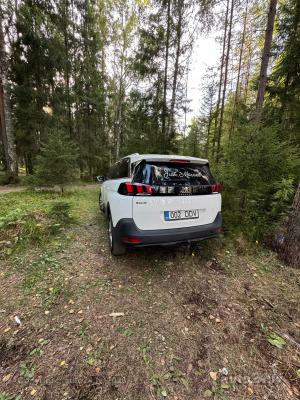 White Peugeot 5008 2020 in Tallinn, with an engine capacity of 1.20 L and mileage of 188 thousand km for 11100 €, photo 5 on AUTOMOTO.COM.LV