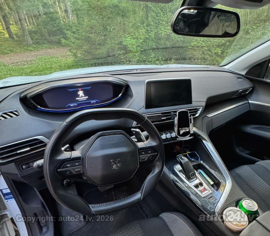 White Peugeot 5008 2020 in Tallinn, with an engine capacity of 1.20 L and mileage of 188 thousand km for 11100 €, photo 7 on AUTOMOTO.COM.LV