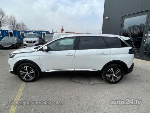White Peugeot 5008 2021 in Tartu, with an engine capacity of 1.50 L and mileage of 90 thousand km for 22990 €, photo 5 on AUTOMOTO.COM.LV