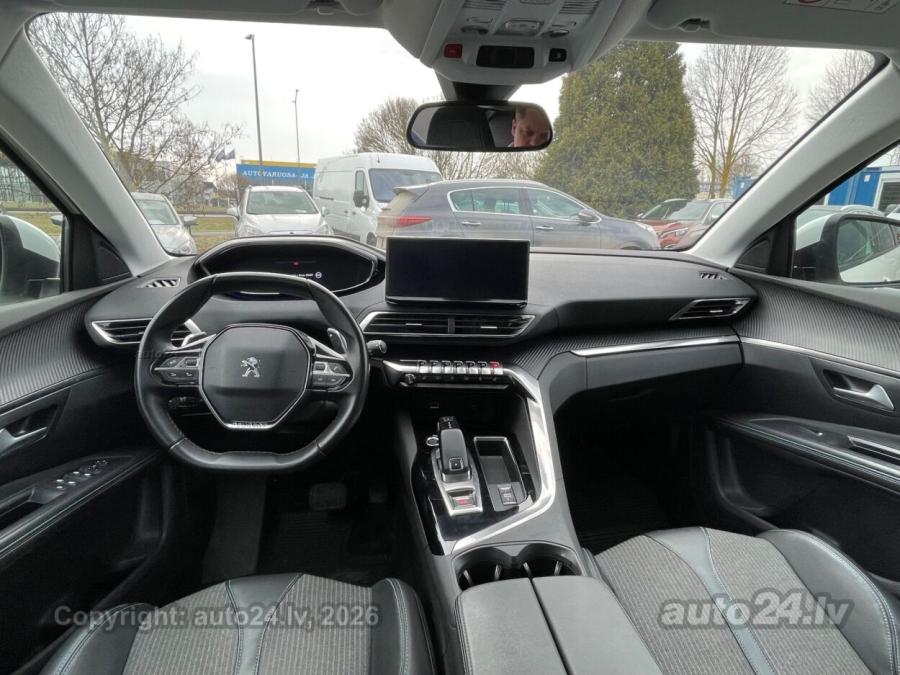 White Peugeot 5008 2021 in Tartu, with an engine capacity of 1.50 L and mileage of 90 thousand km for 22990 €, photo 9 on AUTOMOTO.COM.LV