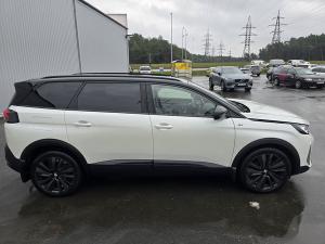 Balts Peugeot 5008 2021 Tallina, ar dzinēja tilpumu 1.20 L un nobraukumu 100 tūkst. km par 24500 €, foto 5 vietnē AUTOMOTO.COM.LV