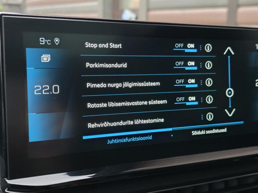 Balts Peugeot 5008 2021 Tallina, ar dzinēja tilpumu 1.20 L un nobraukumu 100 tūkst. km par 24500 €, foto 14 vietnē AUTOMOTO.COM.LV