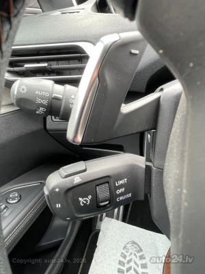 White Peugeot 5008 2022 in Tartu, with an engine capacity of 1.50 L and mileage of 75 thousand km for 25990 €, photo 12 on AUTOMOTO.COM.LV
