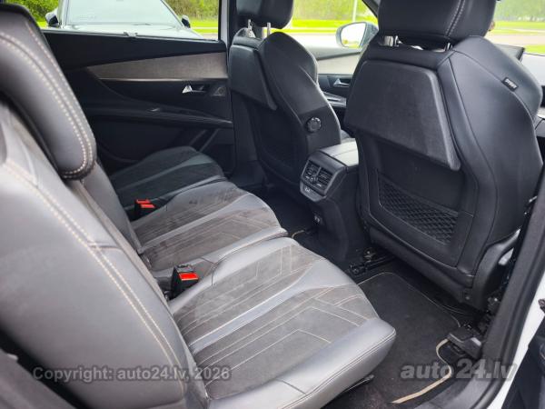 White Peugeot 5008 2023 in Parnu, with an engine capacity of 2.00 L and mileage of 147 thousand km for 28000 €, photo 6 on AUTOMOTO.COM.LV