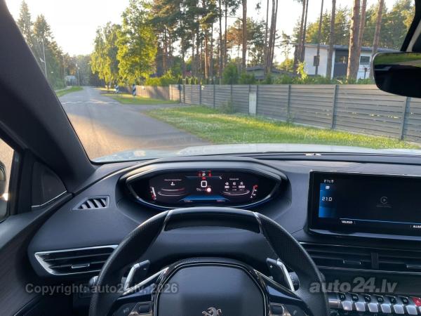 Белый Пежо 5008 2023 в Таллин, объемом двигателя 1.50 л и пробегом 74 тыс. км за 27490 €, фото 3 на AUTOMOTO.COM.LV