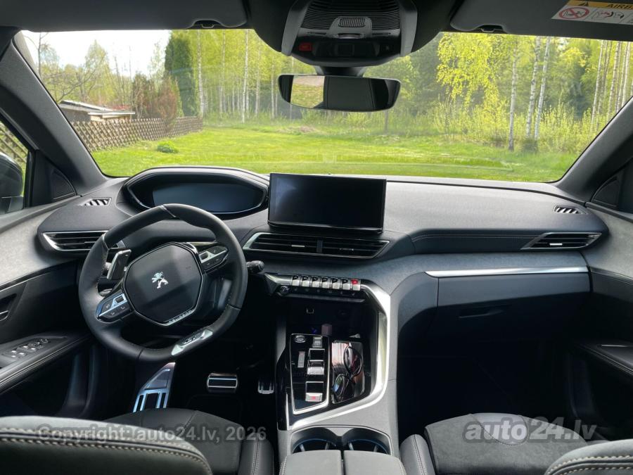 White Peugeot 5008 2024 in Tallinn, with an engine capacity of 1.50 L and mileage of 73 thousand km for 30990 €, photo 5 on AUTOMOTO.COM.LV