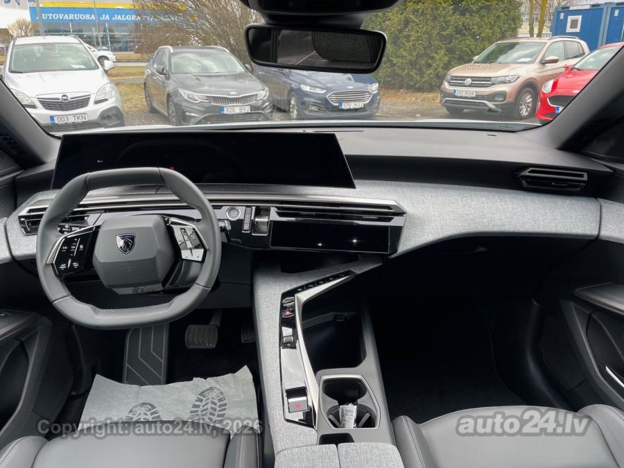 Balts Peugeot 5008 2026 Tartu, ar dzinēja tilpumu 1.20 L un nobraukumu 5 tūkst. km par 32900 €, foto 13 vietnē AUTOMOTO.COM.LV